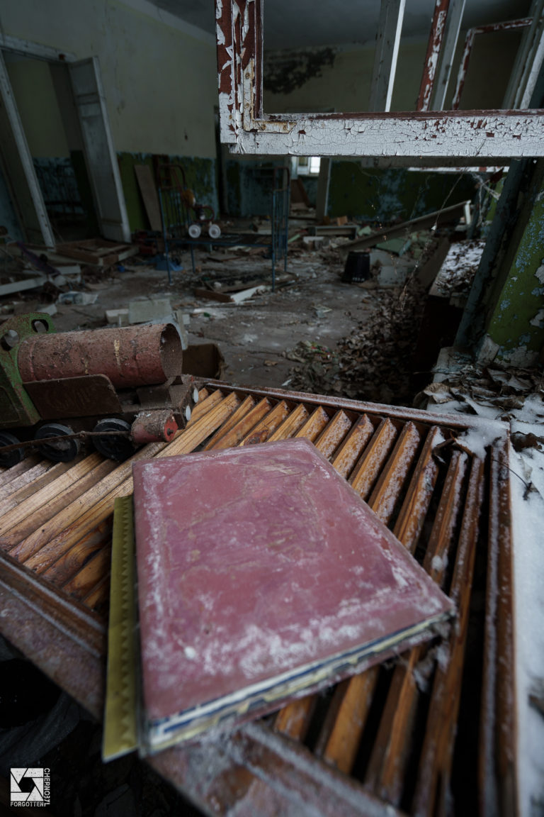 Nursery Book of Soviet Republics found in the Chernobyl Zone ...